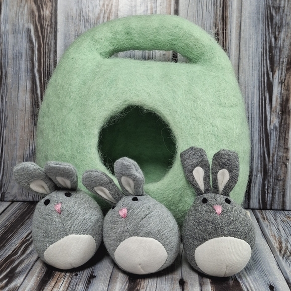 LOVEVERY | Toys | Lovevery Bunnies In Felt Burrow From The Babbler Kit ...